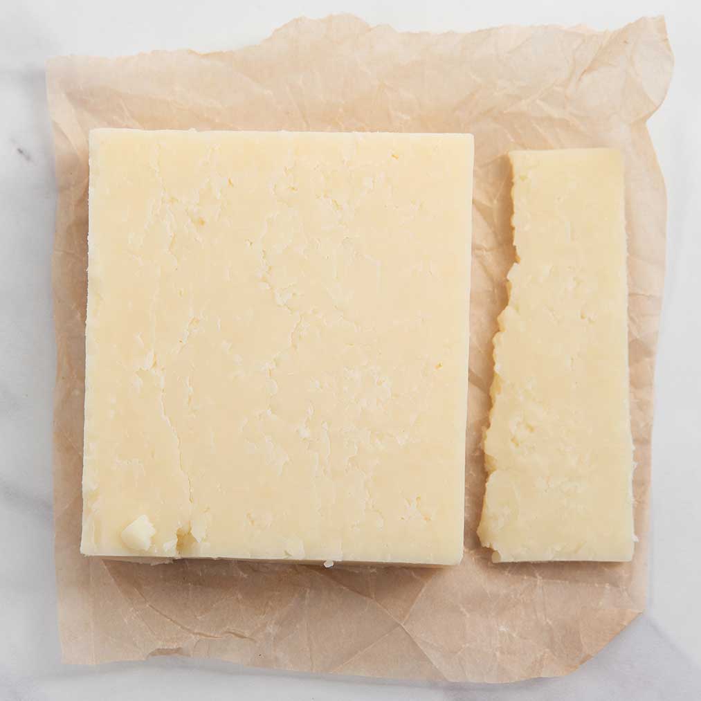 5 Spoke Creamery Redmond Cheddar Cheese / Cut & Wrapped by igourmet ...