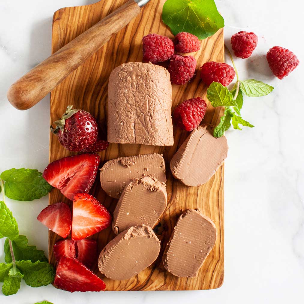 "Chocolate Capri Cheese Log/Westfield Farm/Cheese – igourmet"