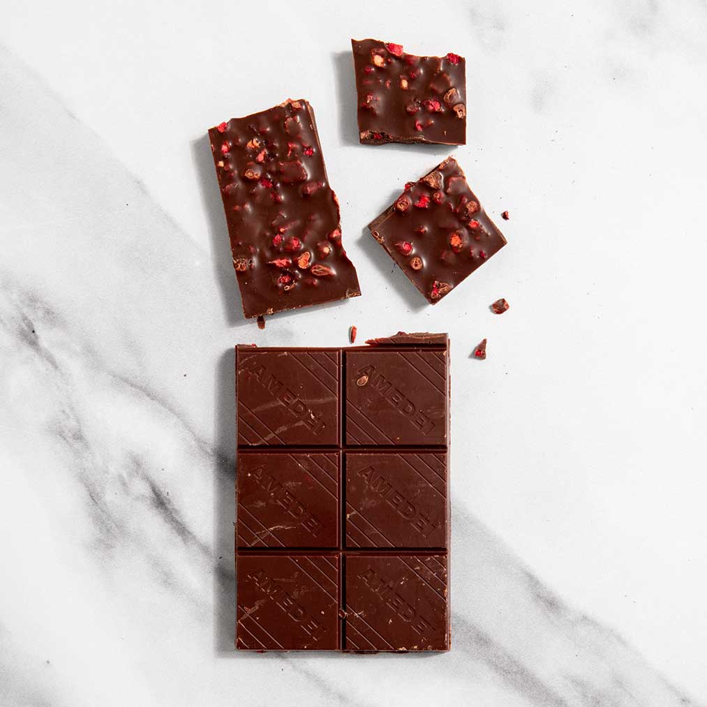 Toscano Frutti Rossi - 70% Dark Chocolate Bar with Strawberries, Raspb – igourmet