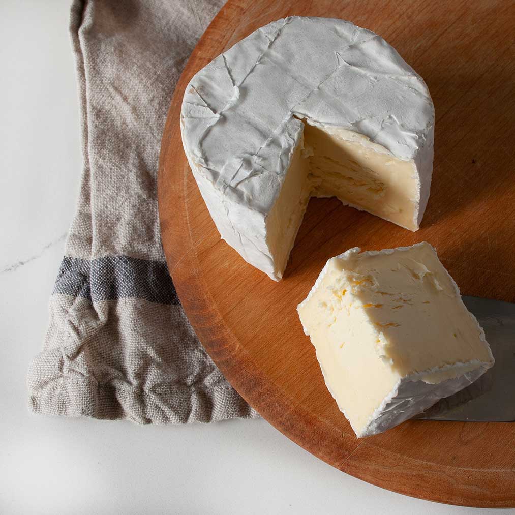 igourmet - Kunik Bloomy Rind Triple Creme Cheese