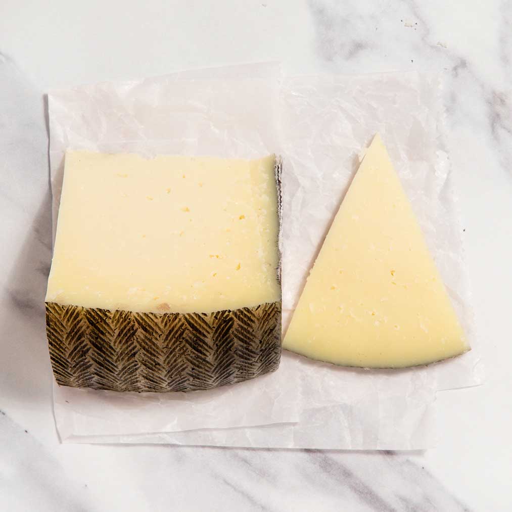 Manchego Aurora DOP | Spanish Sheep's Milk Cheese | iGourmet