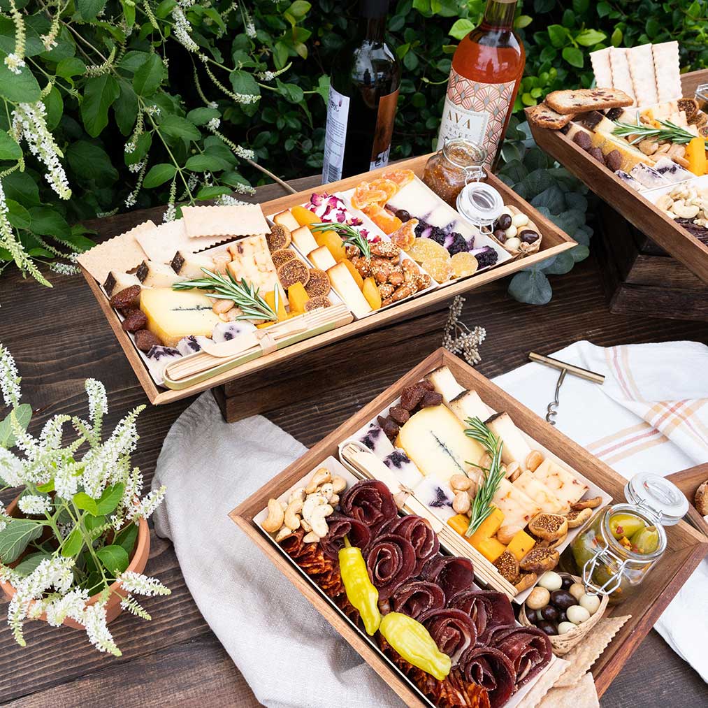 igourmet - The Premier Fully-Assembled Artisan Cheese Grazing Board