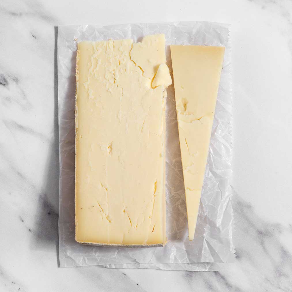 igourmet - Wagon Wheel Cheese (Washed Rind Cow's Milk Cheese)