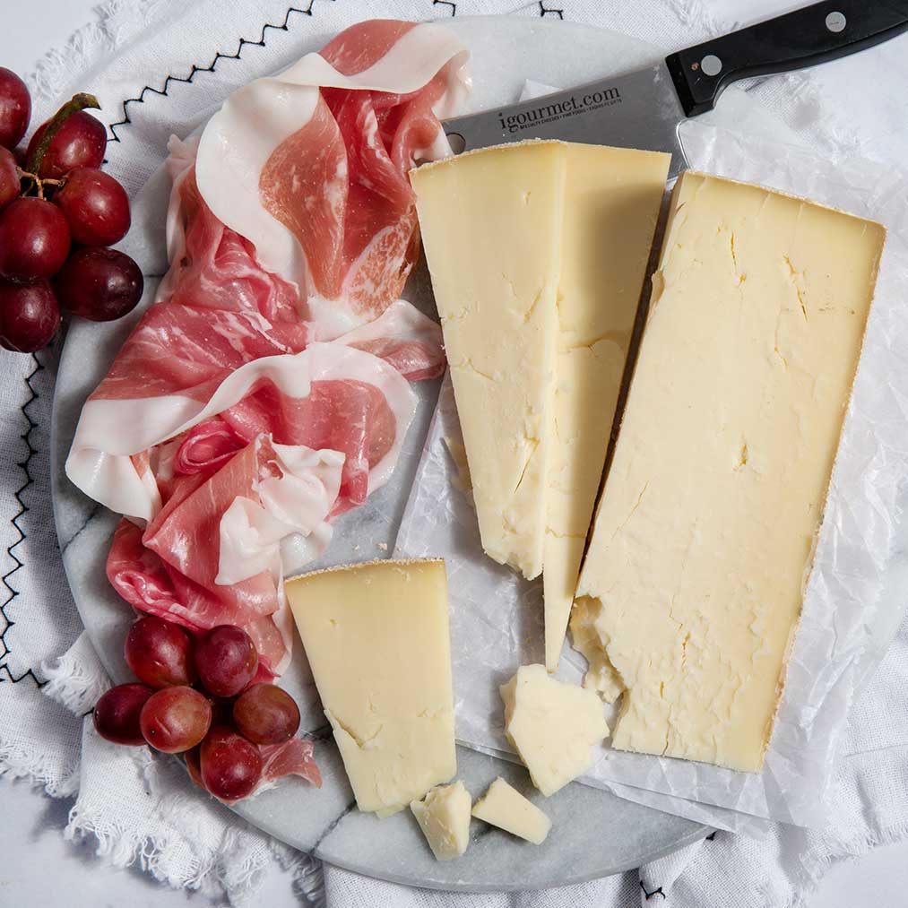 igourmet - Wagon Wheel Cheese (Washed Rind Cow's Milk Cheese)