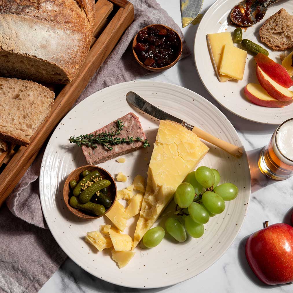 igourmet - Pitchfork Somerset Cloth Wrapped Cheddar Cheese