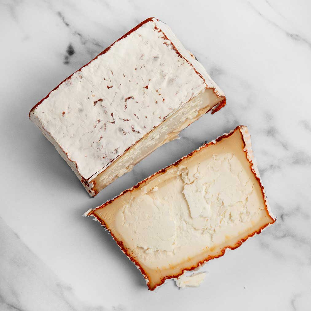 igourmet - Leonora a Fuego Spanish Goat's Milk Cheese