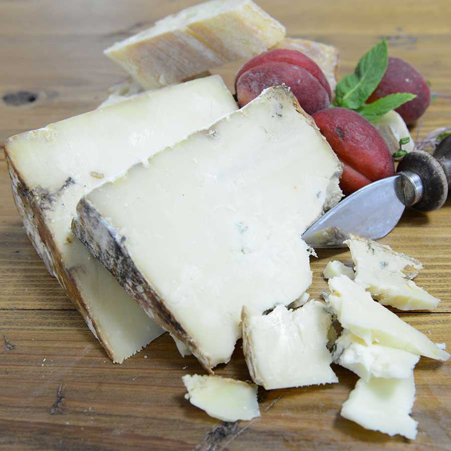 Dunbarton Blue Cheese – Cheddar Meets Blue from Roelli Cheese Haus ...