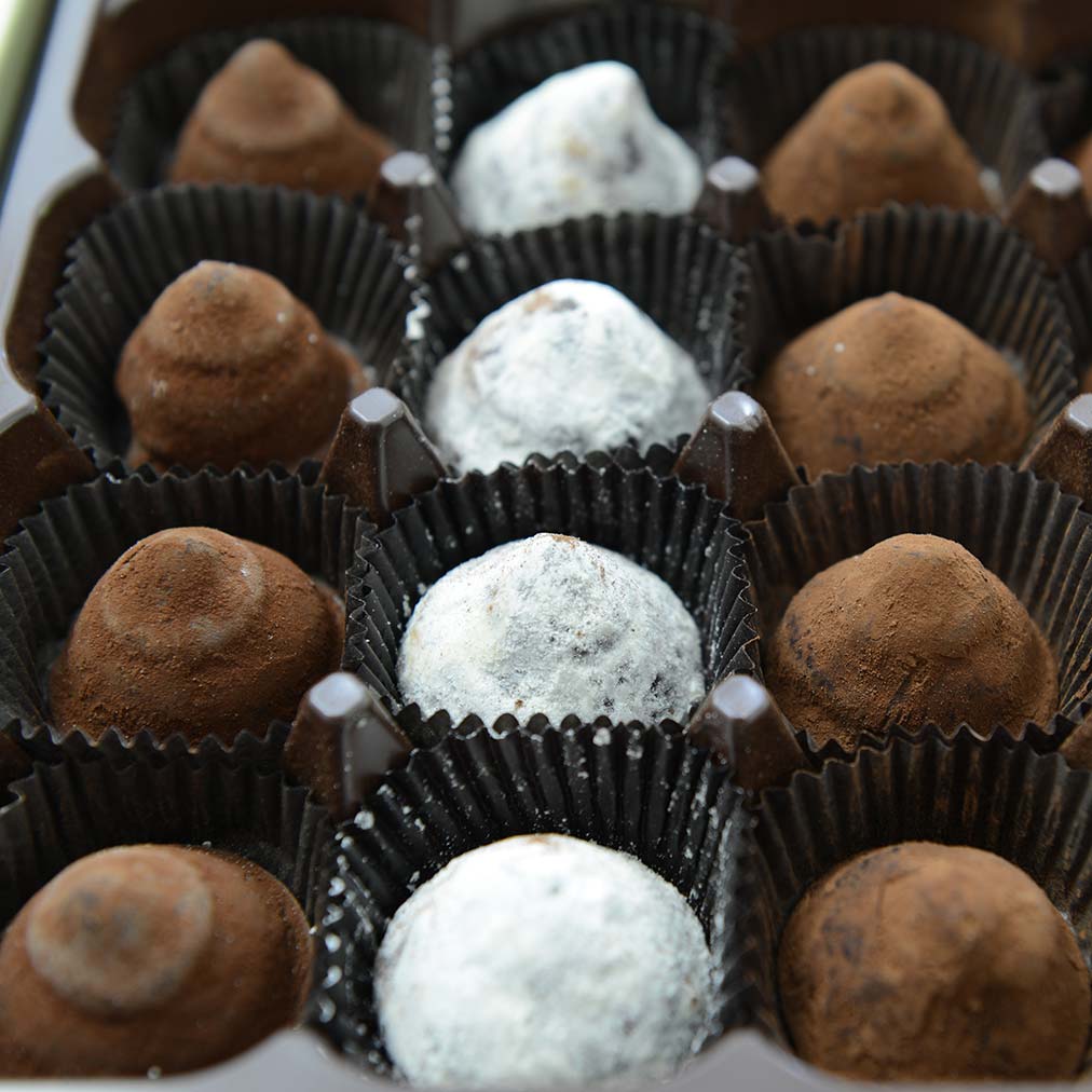 Leonidas Assorted Truffles Heritage Gift Box | iGourmet